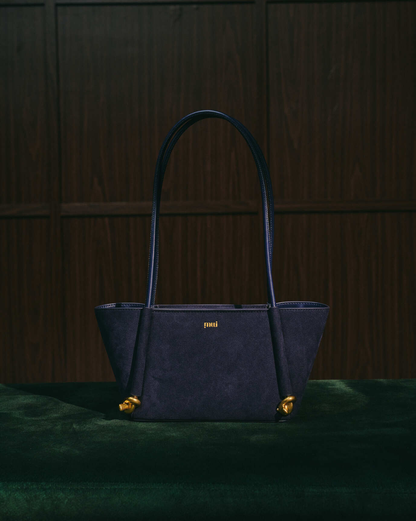 LAURA Suede in Eclipse – MUI